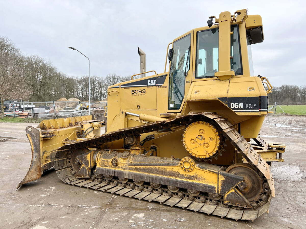 Caterpillar D6N LGP Planierraupen | Boss Machinery